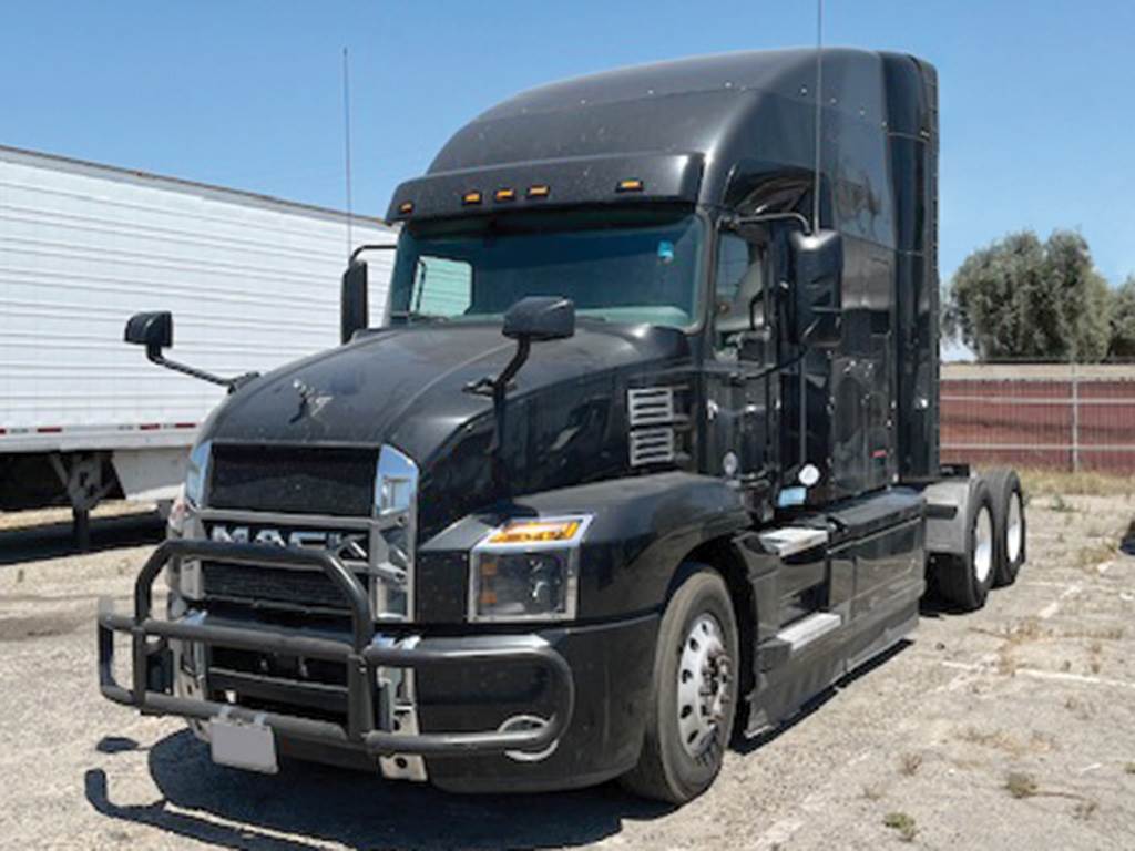 2019 Mack Anthem Sleeper Semi Truck - 70" Stand-Up, MP8 445HP For Sale ...