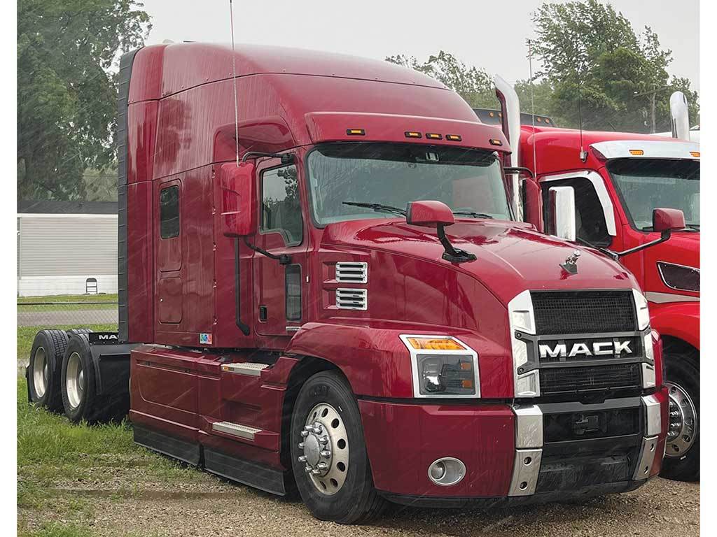 2022 Mack Anthem Sleeper Semi Truck - 70" Stand-Up, MP8 445HP For Sale ...