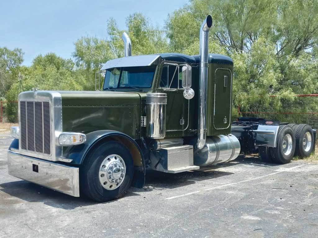 1999 Peterbilt 379EXHD Sleeper Semi Truck - 36" Unibilt Flat-Top ...