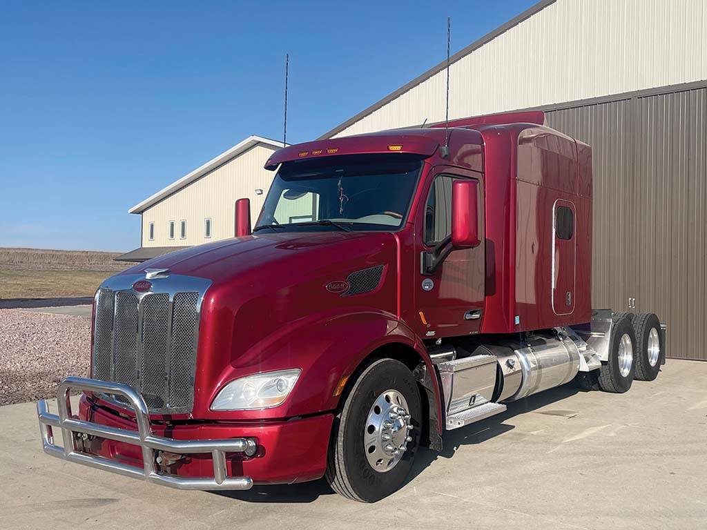 2018 Peterbilt 579 Sleeper Semi Truck - 80" Unibilt High Roof, Cummins ...