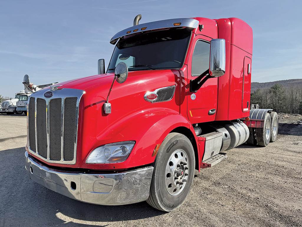 2016 Peterbilt 579 Sleeper Semi Truck - 72" Unibilt High Roof, Cummins ...