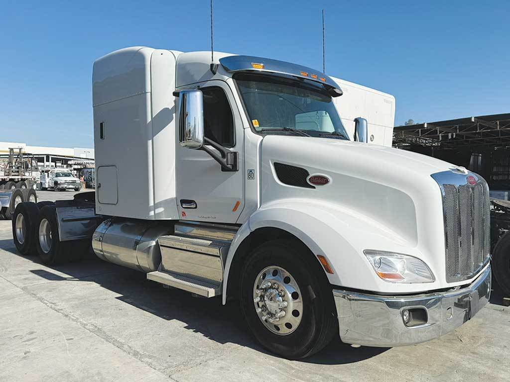 2020 Peterbilt 579 Sleeper Semi Truck - 72" Unibilt Stand-Up, Cummins ...