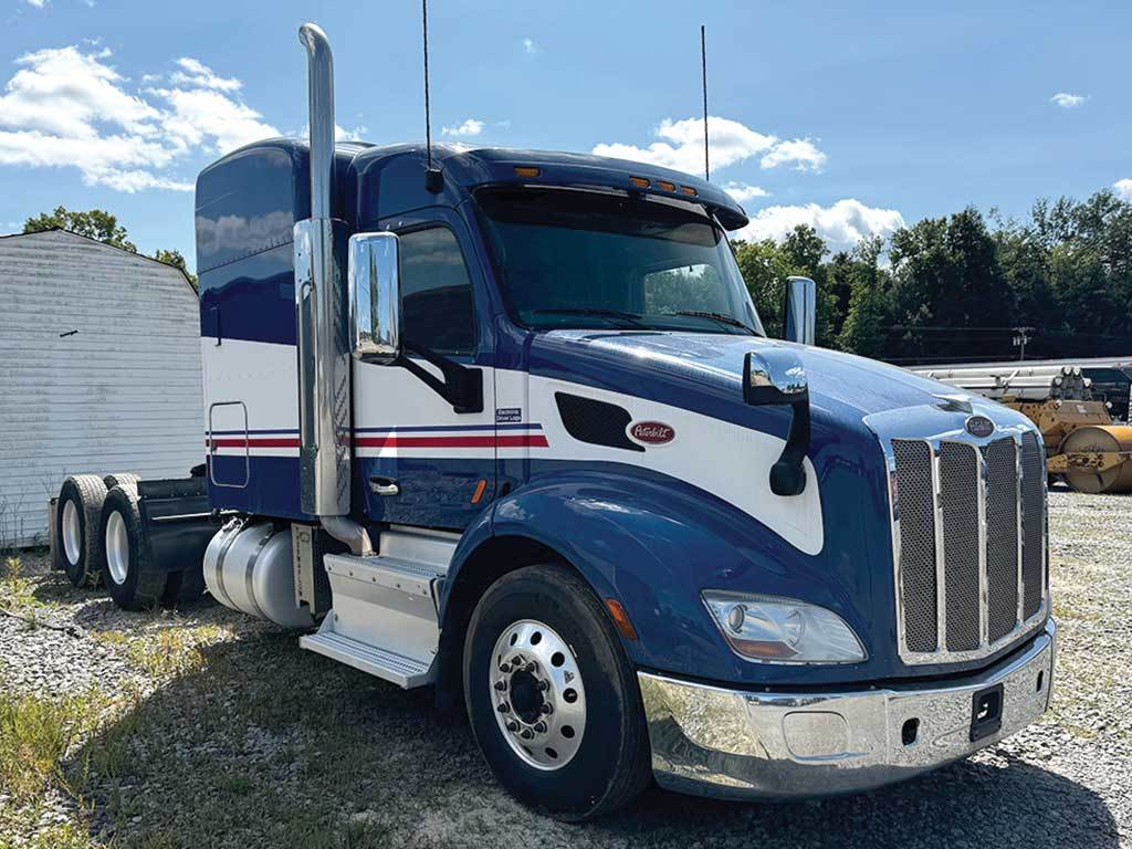2016 Peterbilt 579 Sleeper Semi Truck - 72" Unibilt High Roof, Paccar ...