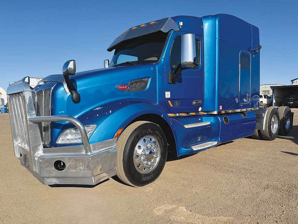 2016 Peterbilt 579 Sleeper Semi Truck - 80" Unibilt High Roof, Cummins ...
