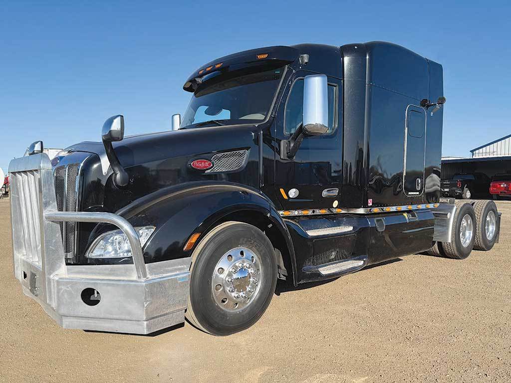 2016 Peterbilt 579 Sleeper Semi Truck - 80" Unibilt High Roof, Cummins ...