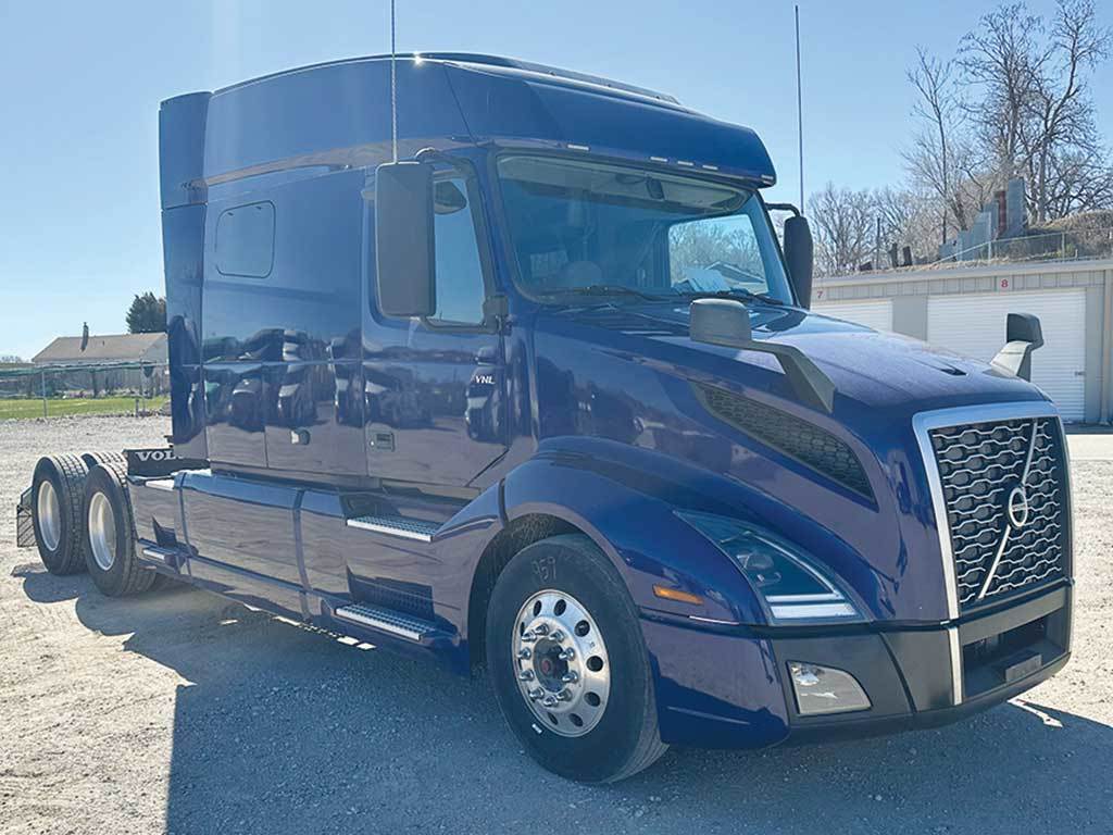 2019 Volvo VNL 740 Sleeper Semi Truck - D13 425HP For Sale | South ...