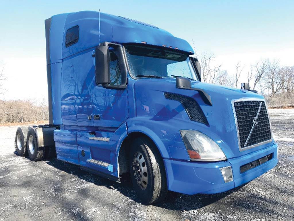 2017 Volvo VNL670 Sleeper Semi Truck - D13 455HP For Sale ...