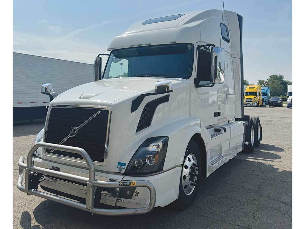 2016 Volvo VNL670 Sleeper Semi Truck - Cummins 450HP For Sale | Peoria ...