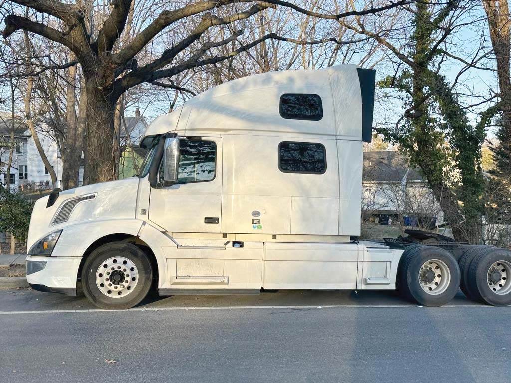 2018 Volvo VNL780 Sleeper Semi Truck - D13 455HP For Sale | Salisbury ...