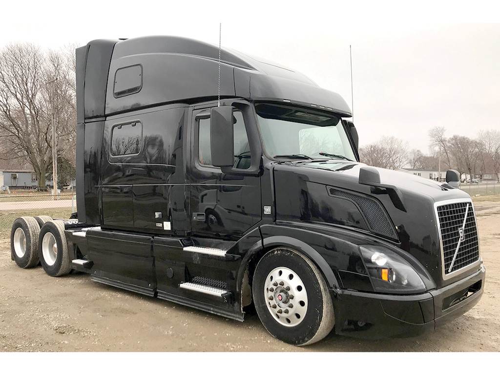 2018 Volvo VNL780 Sleeper Semi Truck - D13 450HP For Sale | Peoria, IL ...