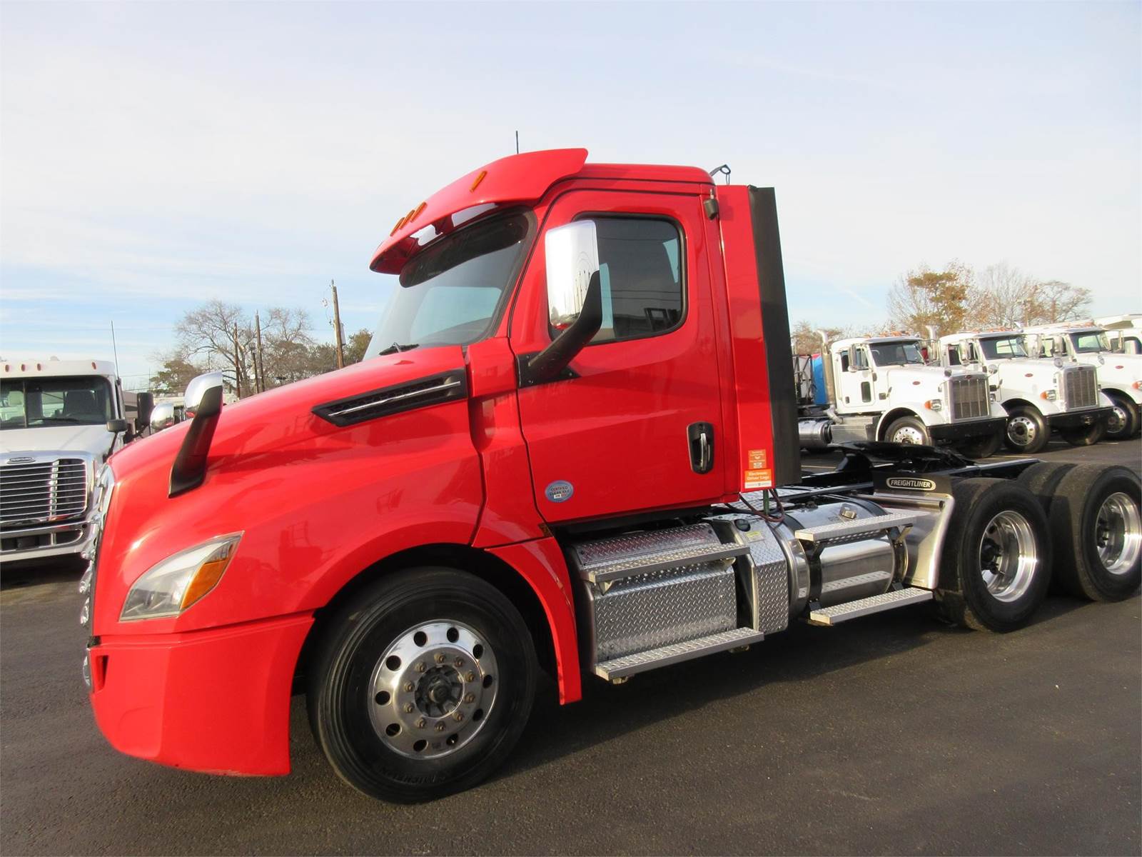 2018 Freightliner Cascadia 125 Day Cab Truck - Detroit 455HP, 12 Speed ...