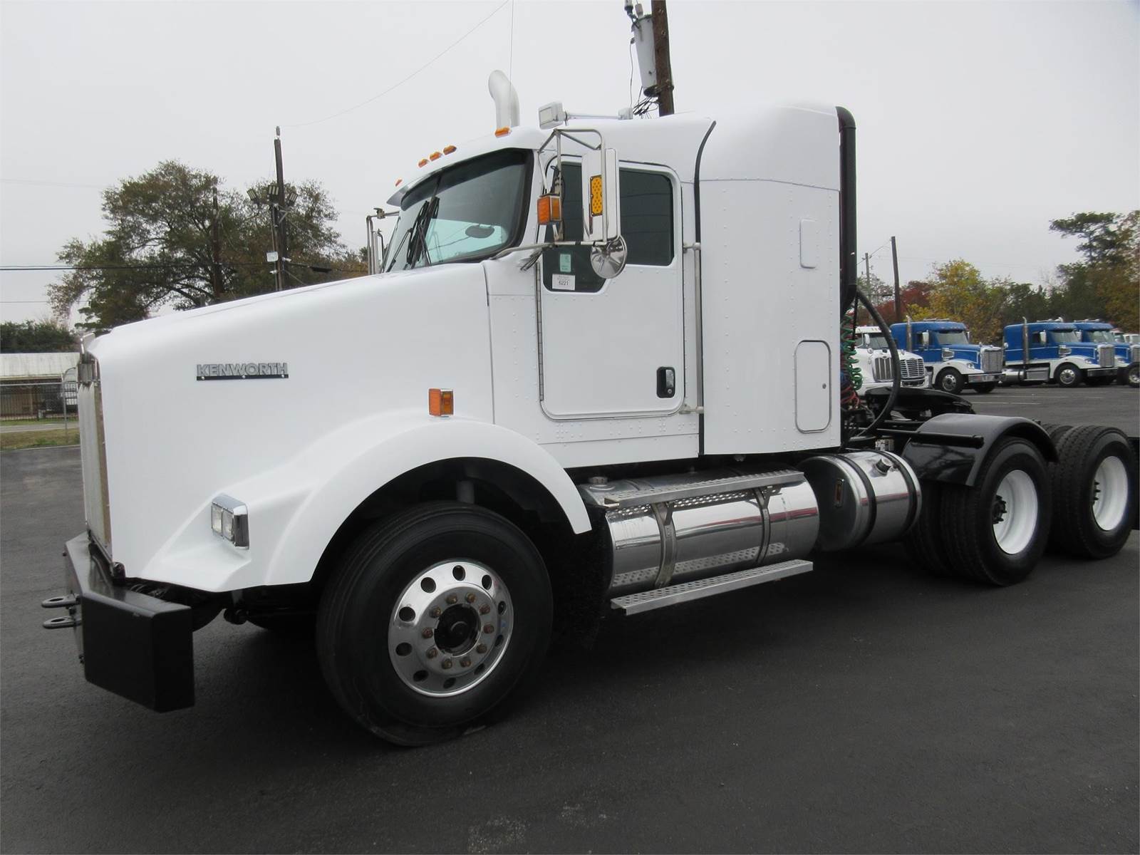 2011 Kenworth T800 Sleeper Semi Truck - 36" Flat Top Sleeper ...