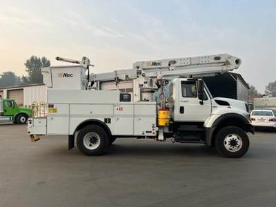International WorkStar 7400 Boom / Bucket Truck - 2009 ALTEC TA50 Aerial Lift, Automatic For ...