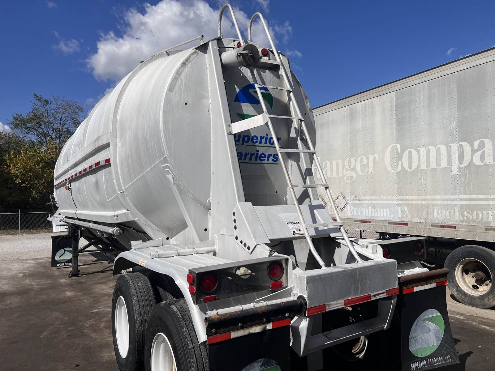 1979 Butler 1500 CU FT Dry Bulk / Pneumatic Tank Trailer For Sale ...