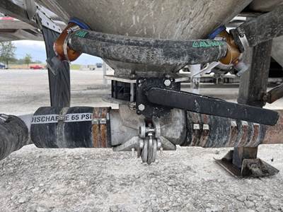 1997 Heil 1350 DRY BULK TRAILER 3 HOPPER Dry Bulk / Pneumatic Tank ...