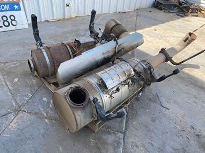 DuAl DPF With Crossover Pipe Off Of A 2014 Peterbilt 386 For Sale ...