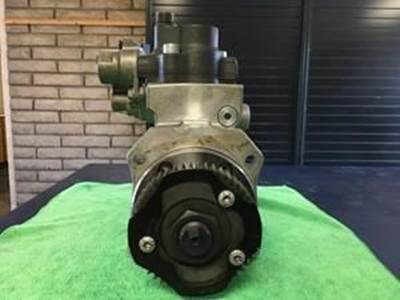 Used Detroit DD15 Fuel Injection Pump A4720901550, 0445020238 ...