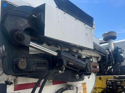 2017 Peterbilt 320 Tandem Axle Garbage Truck - Paccar, 345HP, 6 Speed ...