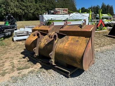 2 YARD Bucket For Sale | Lynden, WA | 62796 | MyLittleSalesman.com
