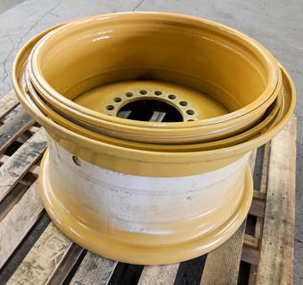 Caterpillar Tire & Rim for a CAT 928G,924F,924H,930H,IT24F For Sale ...