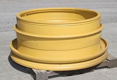 Caterpillar Tire & Rim 1432135 for a CAT 777C,777D For Sale | Washougal ...