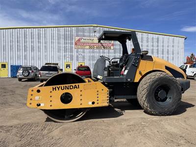 2018 Hyundai HR120C-9 Smooth Drum Roller Compactor For Sale - Redding ...