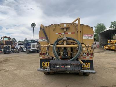 2016 Caterpillar CT660L 4000 Gallon Water Truck - CT13, Automatic For ...