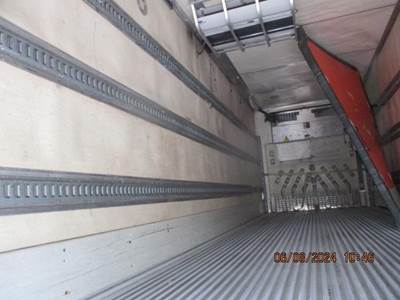 2001 UTILITY 28 ft Reefer Trailer - Single Axle, Fixed Axle, Roll up ...