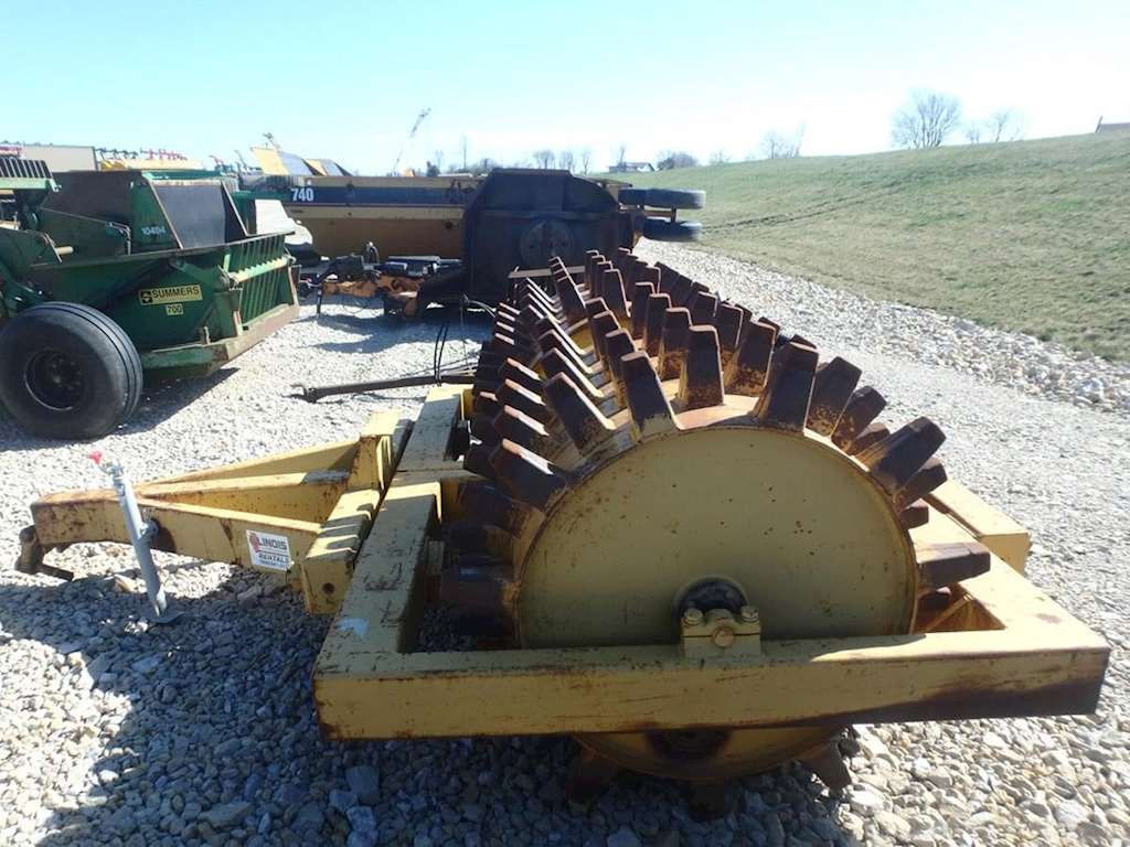 NORTH AMERICAN MACH INC DD4048 Walk / Tow Behind Compactor For Sale ...