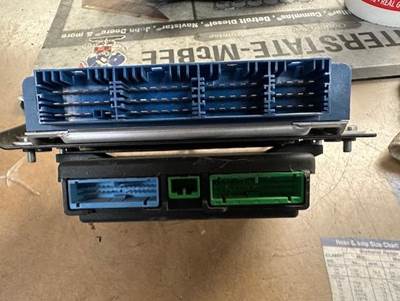 GOOD USED BENDIX ABS CONTROL MODULE K092189 #22065354 For Sale | Oil ...