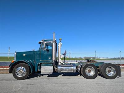 Peterbilt 379 Day Cab Semi Trucks For Sale | MyLittleSalesman.com