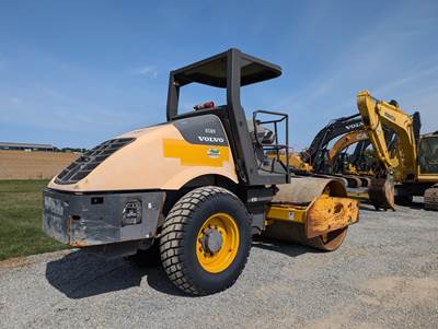 2013 Volvo SD70D Smooth Drum Roller Compactor For Sale, 1,890 Hours ...