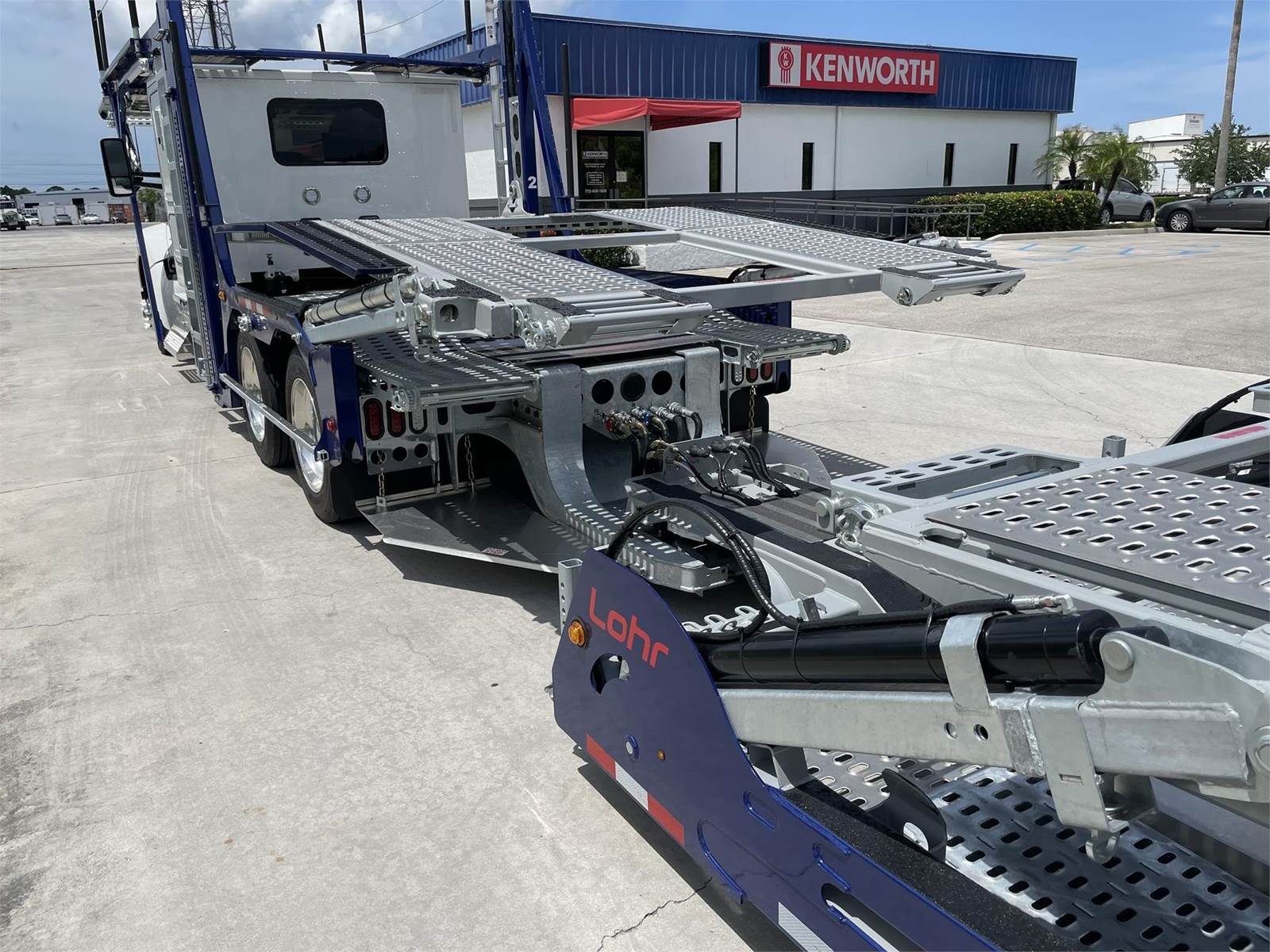2024 Kenworth W990 Tandem Axle Car Carrier Truck - Cummins, 500HP, 12 ...
