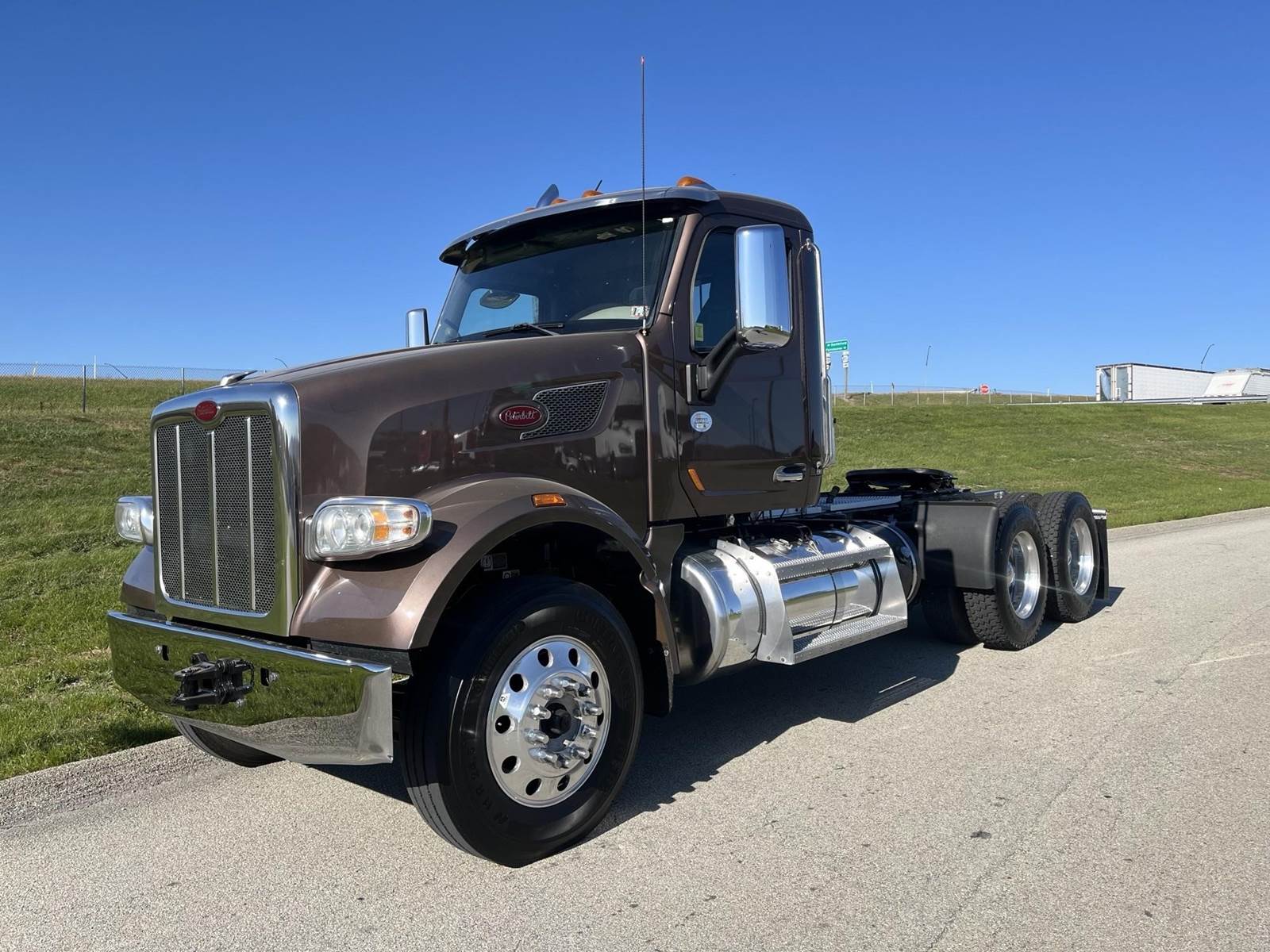 2019 Peterbilt 567 Day Cab Truck - Cummins 500HP, 18 Speed Manual For Sale, 8,230 Hours ...