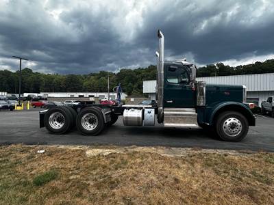2026 Peterbilt 589 Day Cab Truck - Paccar 510HP, 13 Speed M Drive ...