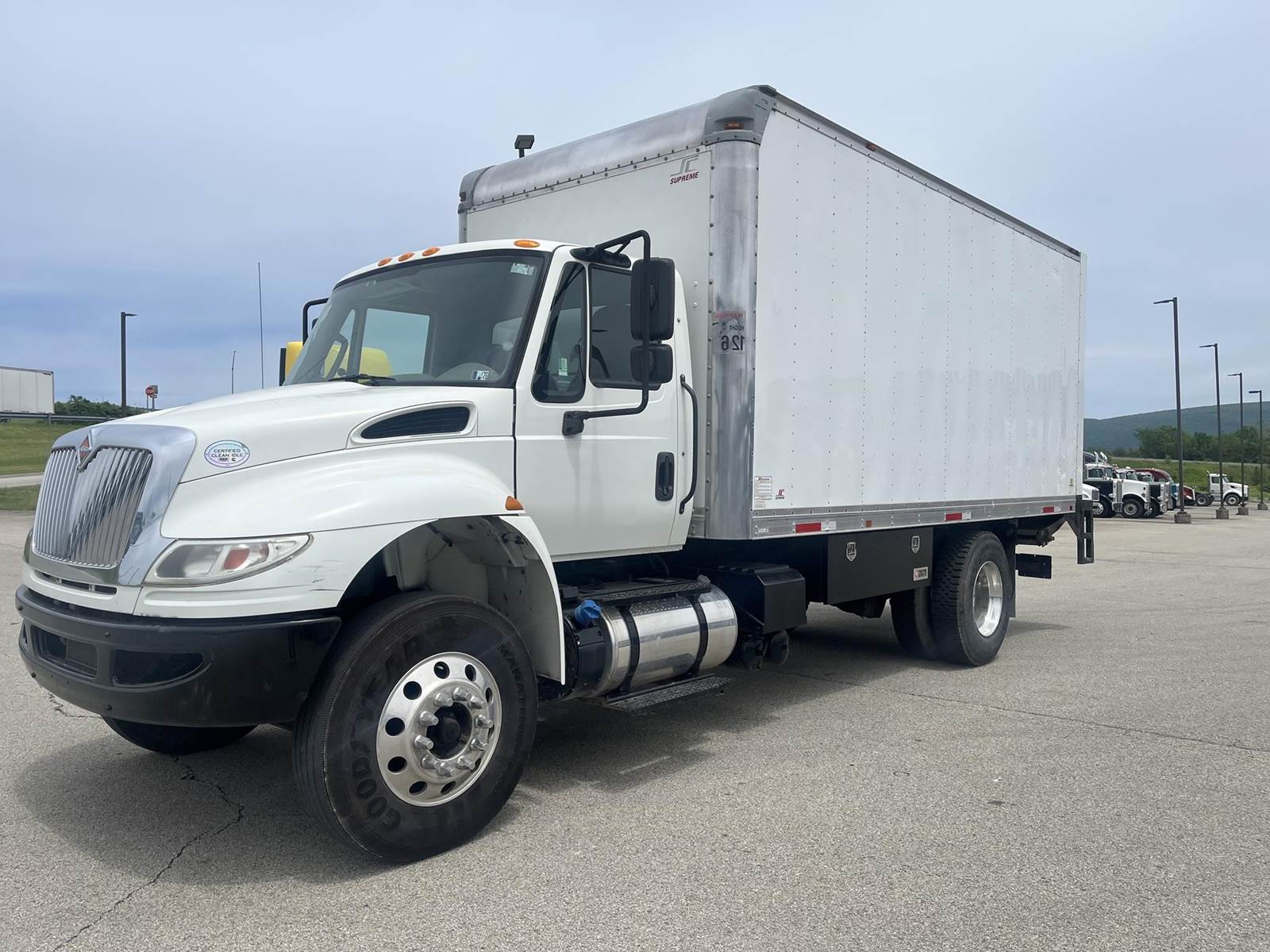 2016 International DuraStar 4300 18 ft Box Truck - 240HP, 6 Speed ...