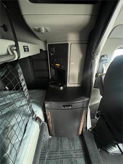 2025 Peterbilt 589 Sleeper Semi Truck - 72" Raised Roof Sleeper ...