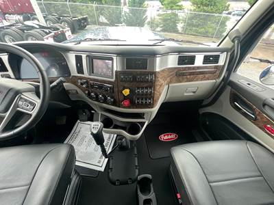 2025 Peterbilt 589 Sleeper Semi Truck - 72" Raised Roof Sleeper ...