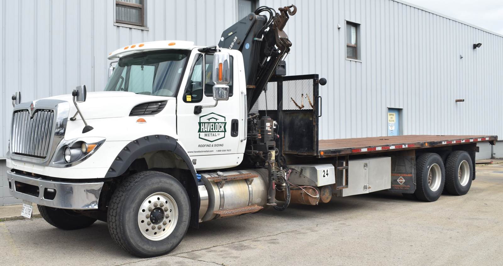 2014 International 7600 Tandem Axle Flat Deck Crane Truck For Sale ...