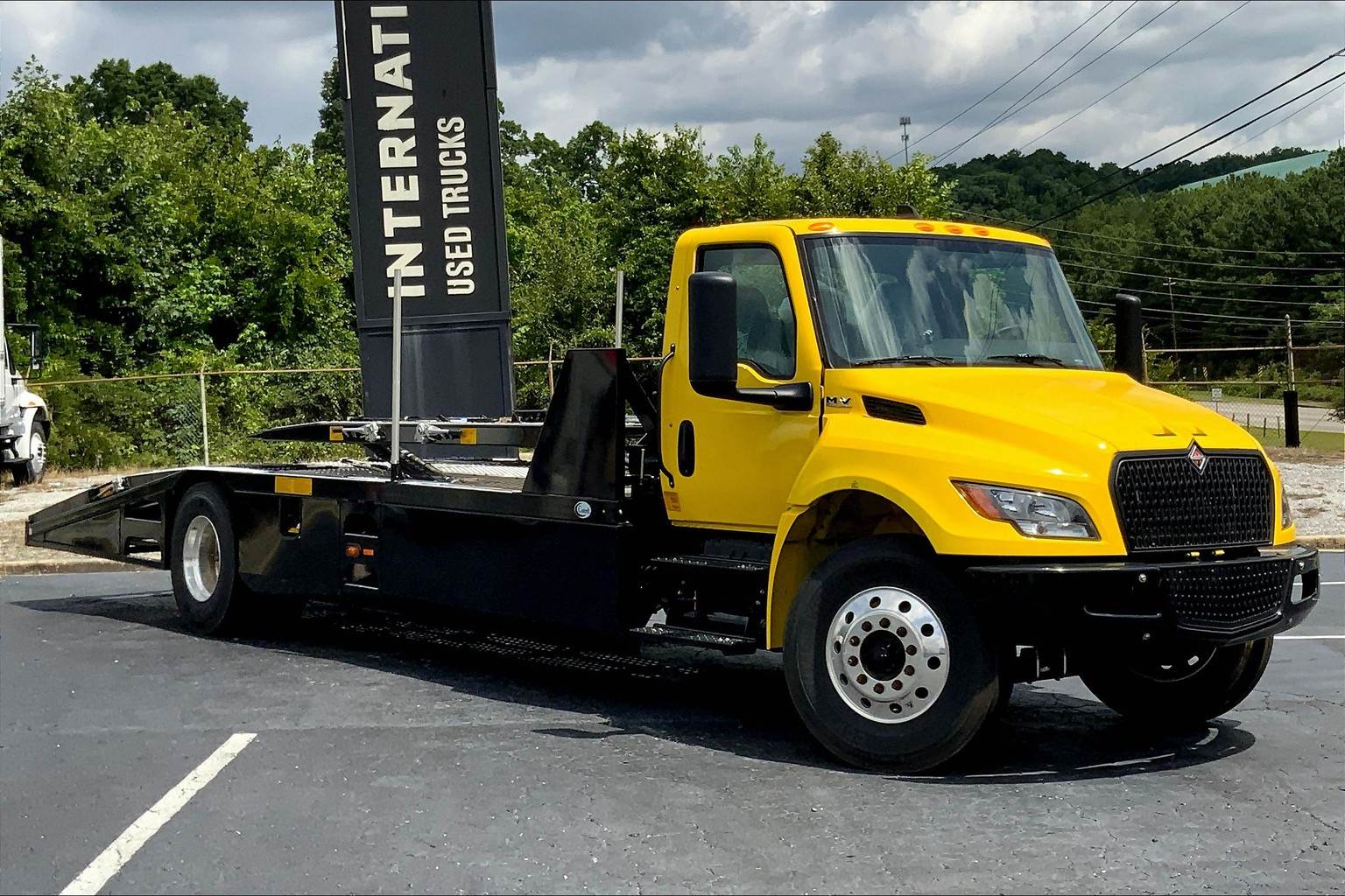 2023 International MV607 Truck - Cummins, 220HP, 6 Speed For Sale, 141 ...