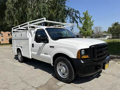 2006 Ford F-350 Mechanic / Service Truck - 370HP, Automatic For Sale ...