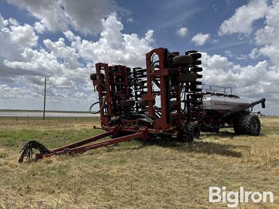 Amity 60' SD Single Disc Air Seeder & Amity 5250 Air Cart For Sale ...