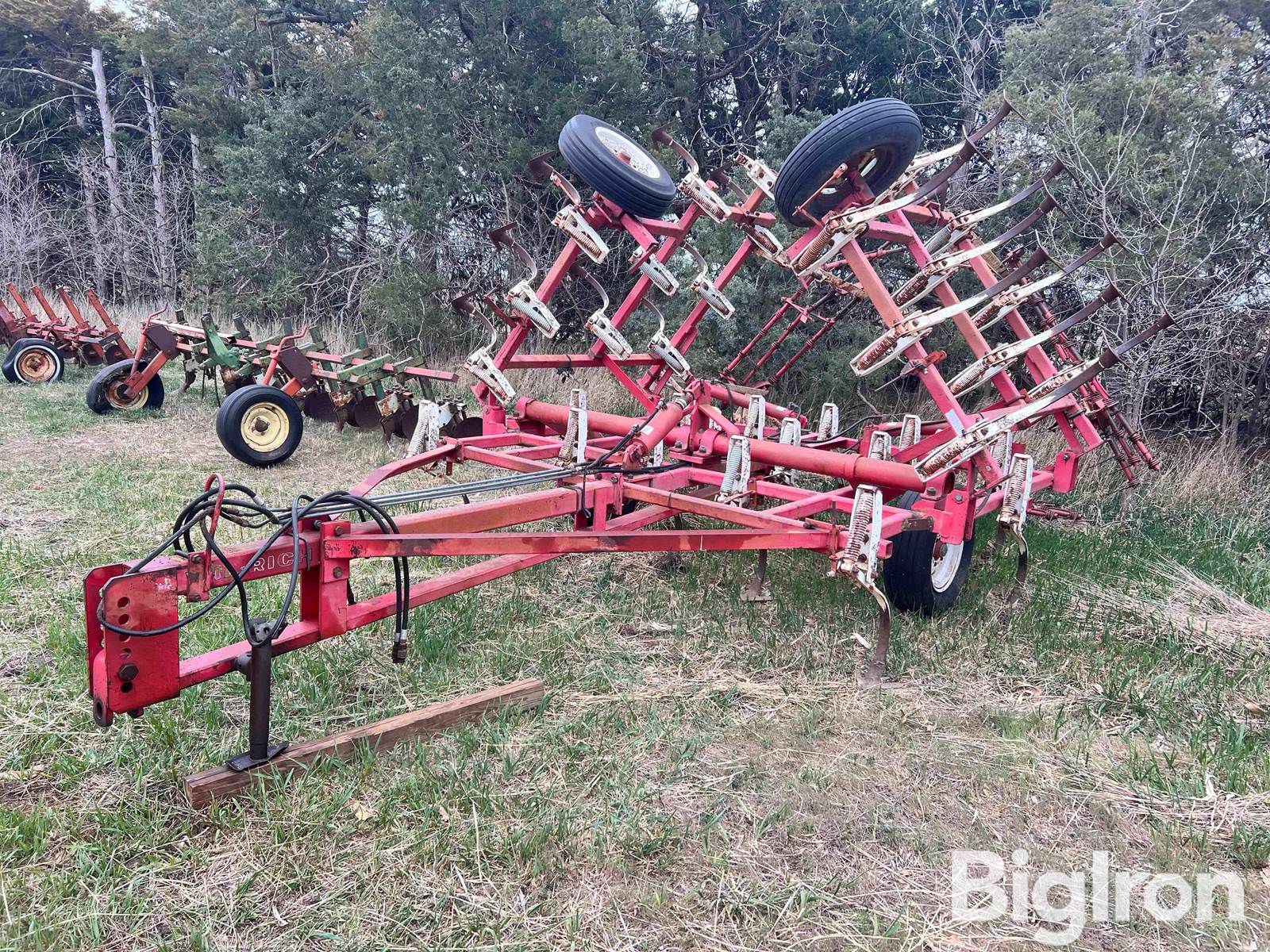 Wil-Rich 22' Field Cultivator For Sale | Western, NE | KS5337 ...