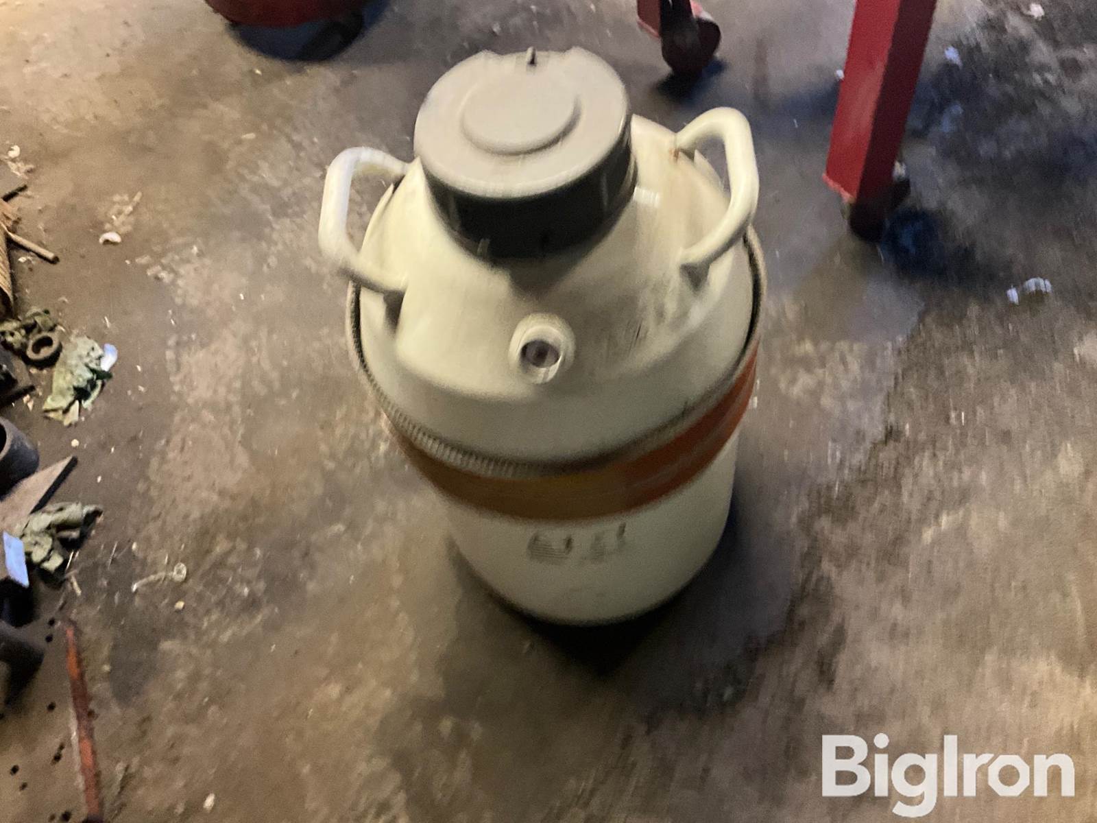 Chart Millennium 2000 Liquid Semen Tank For Sale | Davenport, NE ...