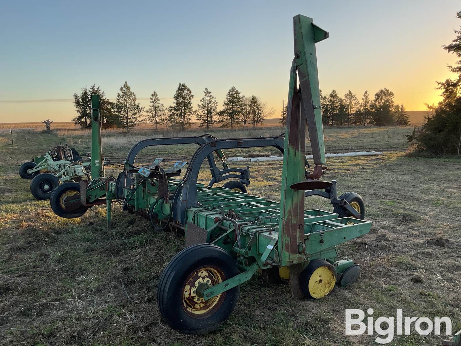 John Deere 7100 12R20" Planter For Sale | Clay Center, NE | KN5612 ...