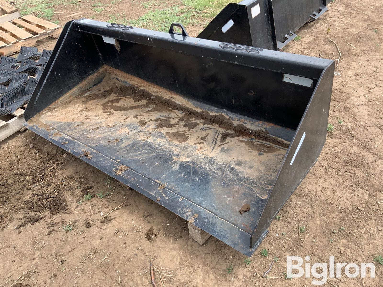 2020 Industrias America 72 Skid Steer Bucket For Sale | Montezuma, KS ...