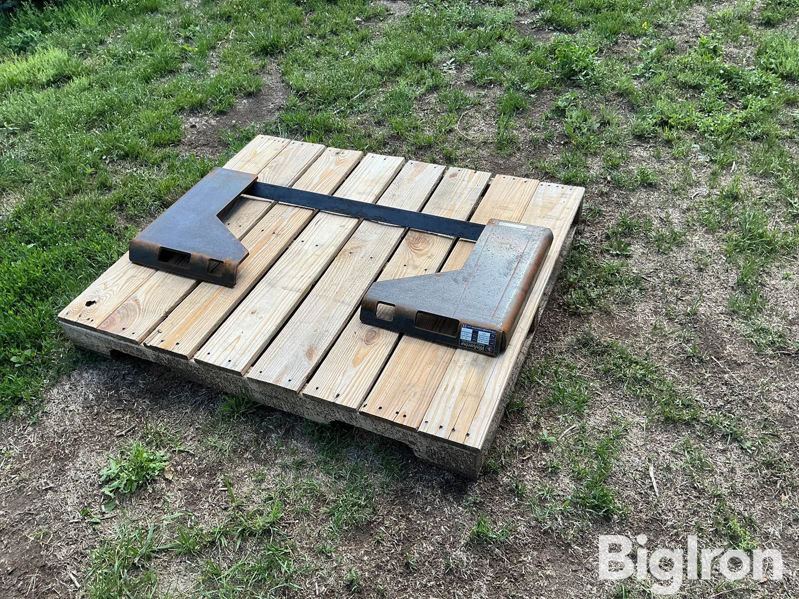 Used Wolverine QMP1-16-10T 3/8" Heavy Duty Open Face Skid Steer Plate ...