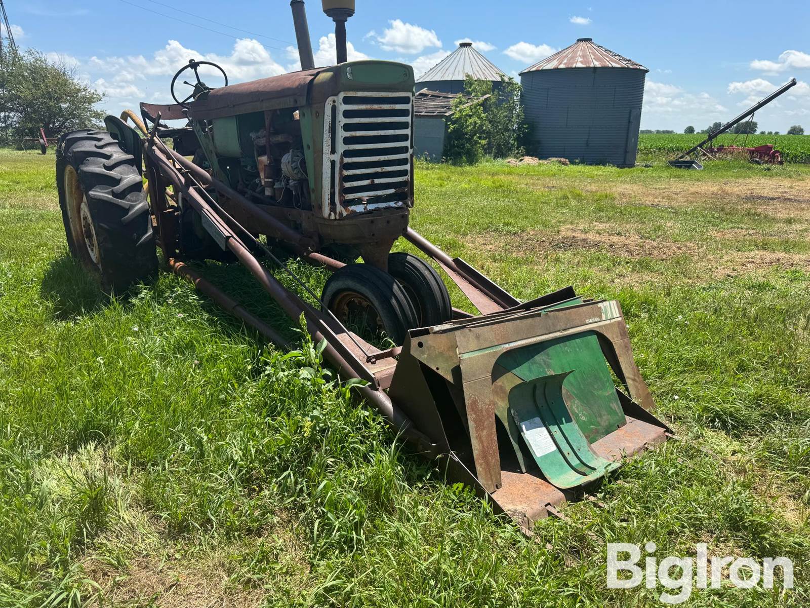 Oliver 770 Diesel 2WD Tractor W/loader & Post Hole Digger For Sale ...