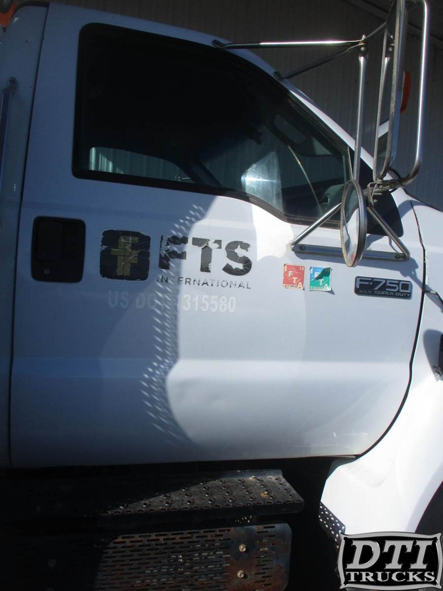 2011 Ford F-750 Right Front Door Assembly for a Ford F750 For Sale ...