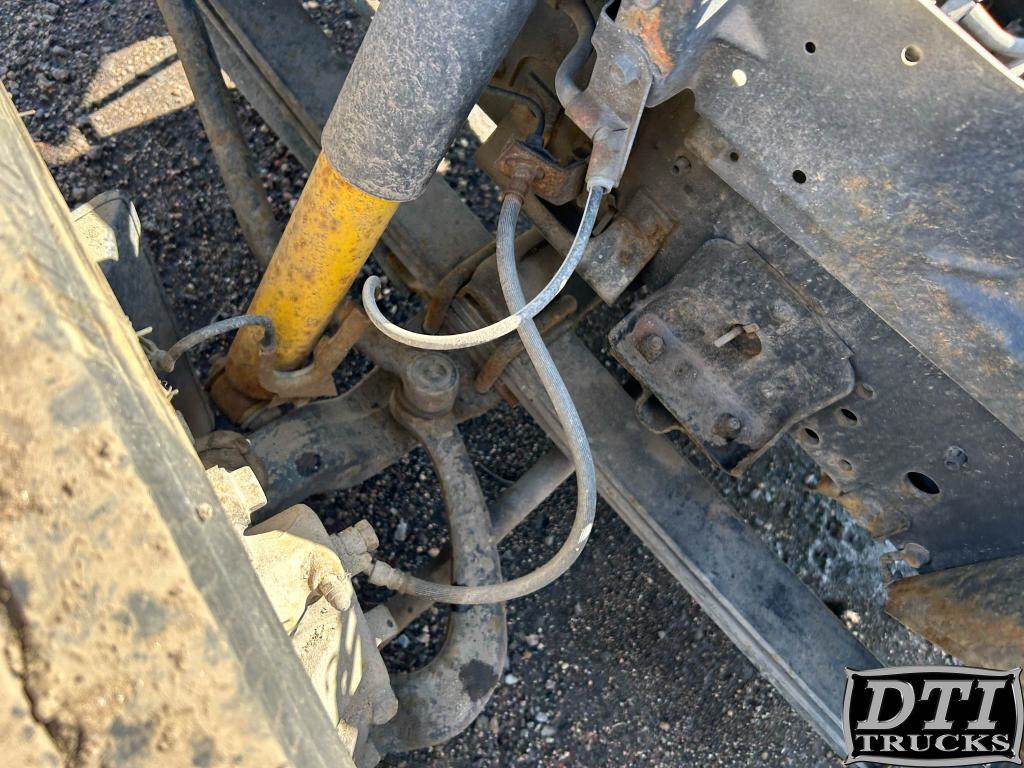 2001 GMC W5500 Spindle For Sale | Wheat Ridge, CO | 58184 ...